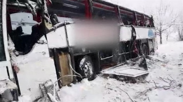 Bus falls over cliff, killing 5 in northern Turkey